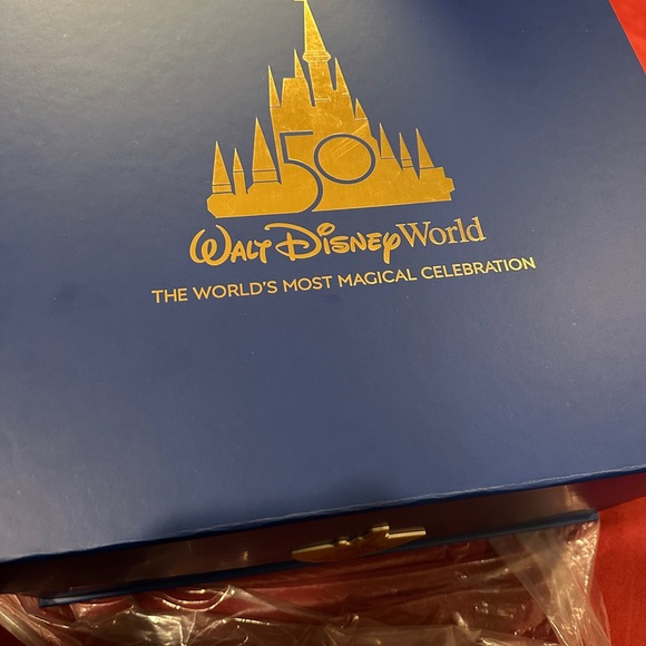 Disney | Other | Disney Walt Disney World 5th Anniversary Box Limited ...